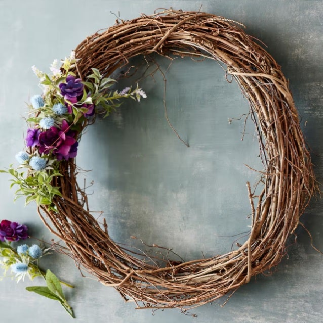 Art at the Barn - Spring Wreath Making | Cloverbrook Farm